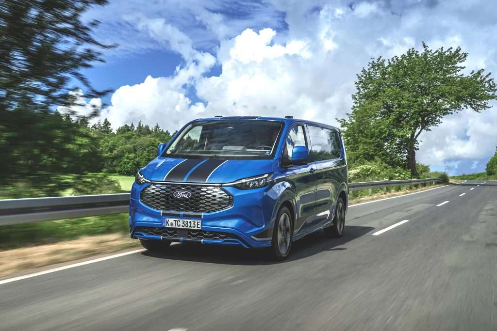 Ford E Custom 100% Electrique à partir de 235€HT/mois avec 1er loyer de ...